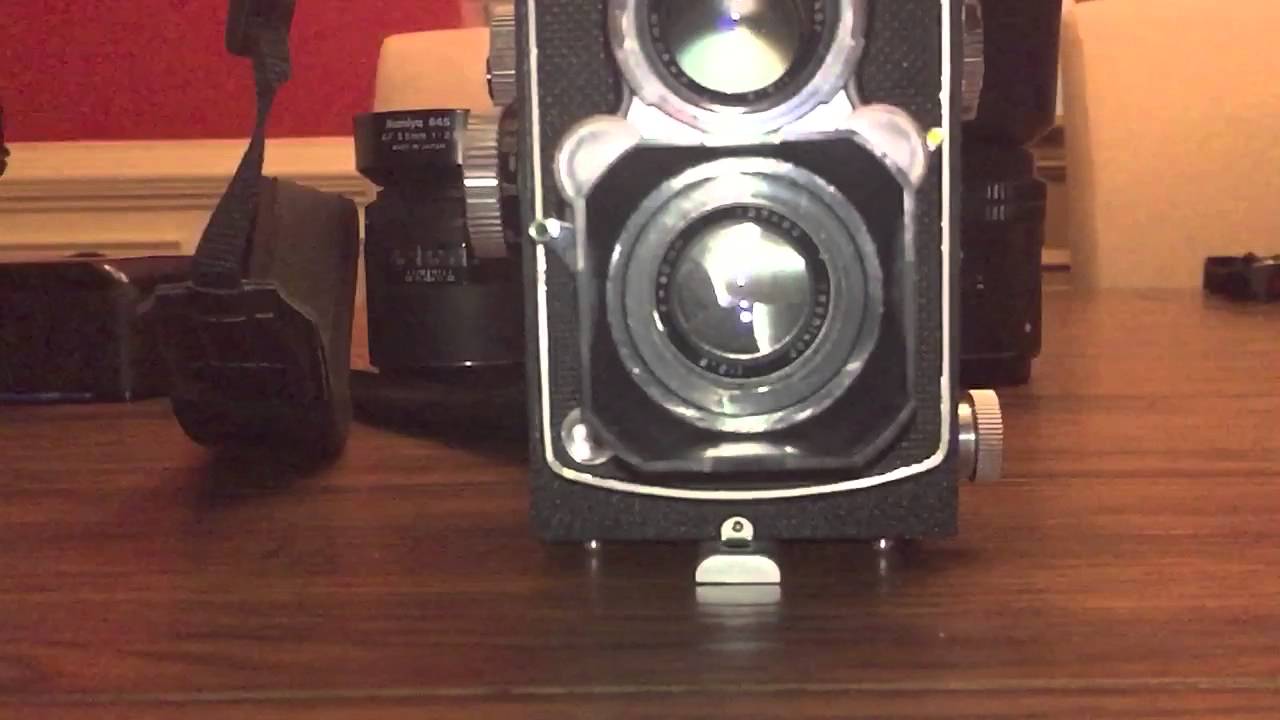 Medium Format TLR Leaf Shutter Slow-Mo - YouTube