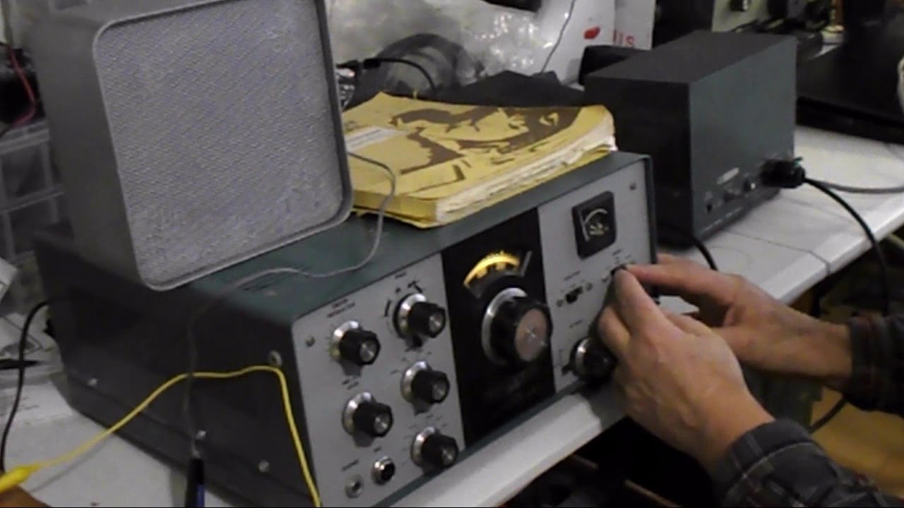 Checking out Heathkit Hw101 with HP23A power supply - YouTube