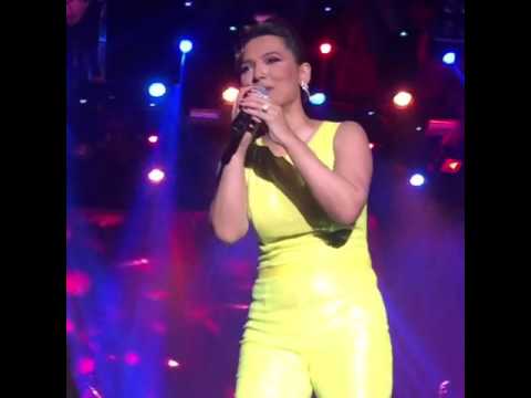 Demet Akalın - Hadi söyle canlı