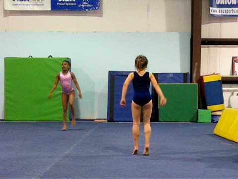 Clarissa Lanz 8 years old & Noelle Cowan 8 years old Side Ariels Reflex ...