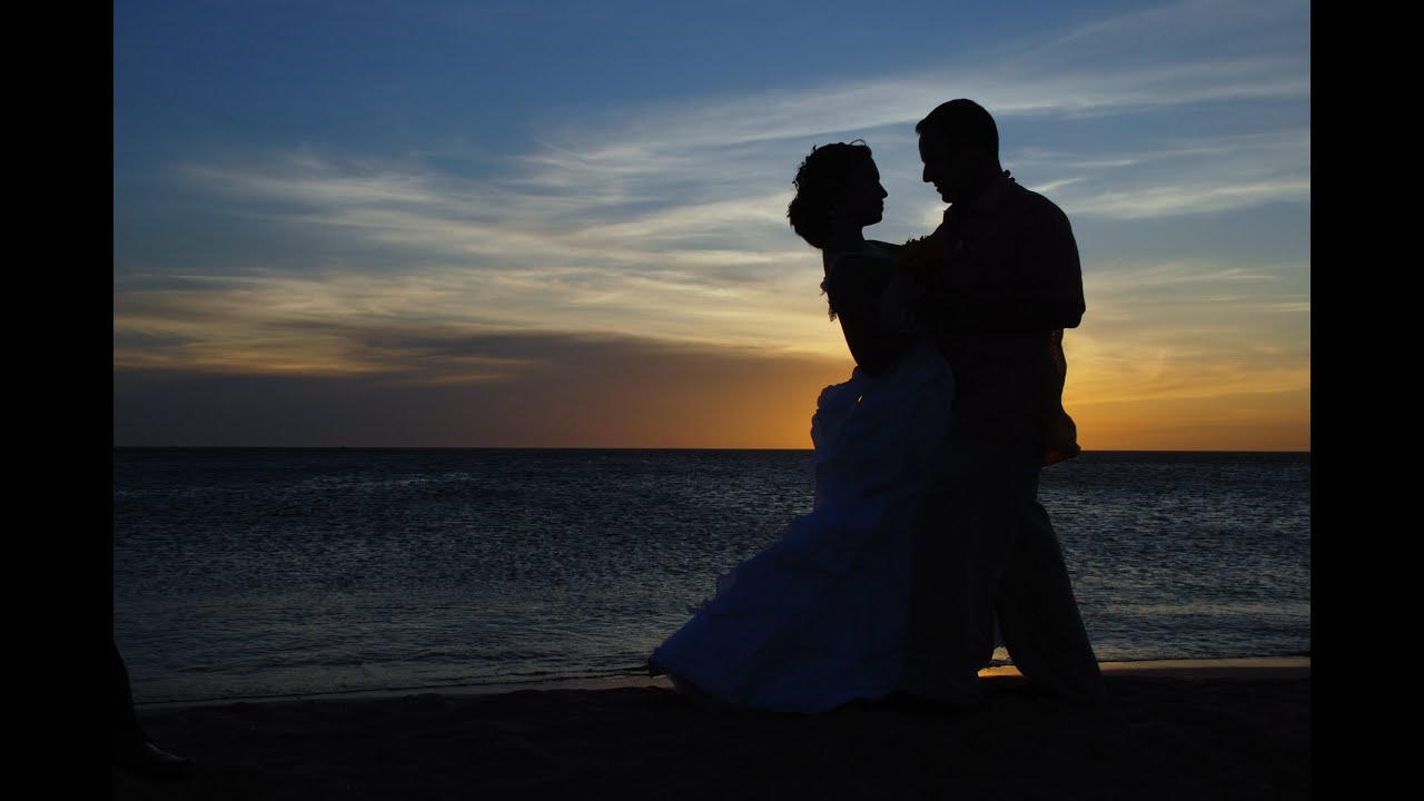Pyar Kabhi Kam Nahi Karna (Lyrics) | Heart Touching Romantic Song - YouTube