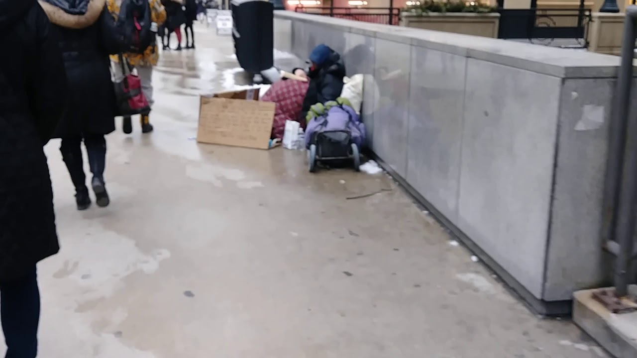 Homeless guy Chicago - YouTube