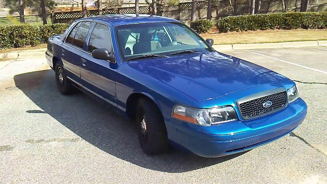 Crown Vic: 2005 The Only Year With This Feature - YouTube
