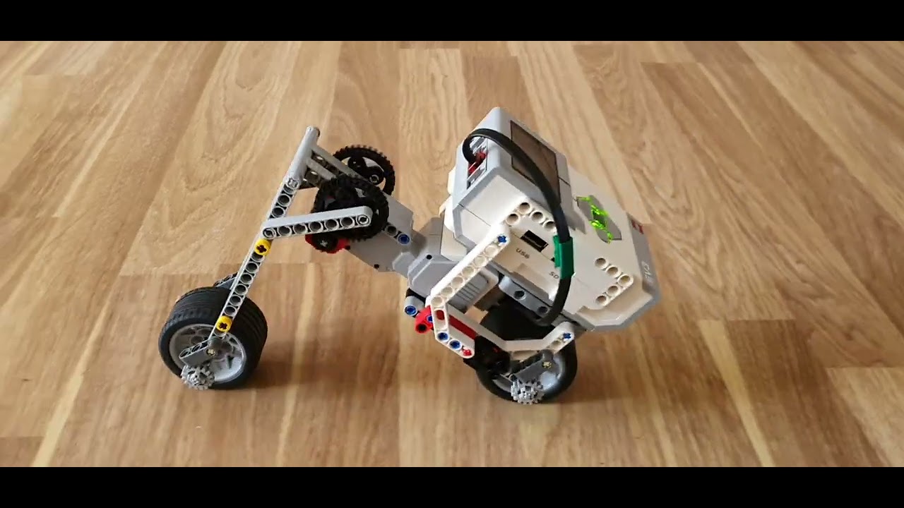 Mergătorul (The Walker - Lego EV3) - YouTube