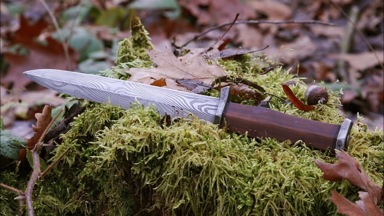 Sharp Blades Edged Mercy Dagger - YouTube