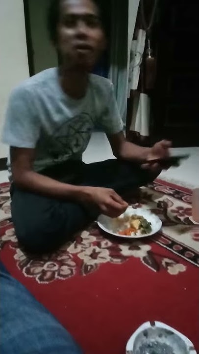 Duhhh.. Ni orang makan sambil nonton bokep - YouTube
