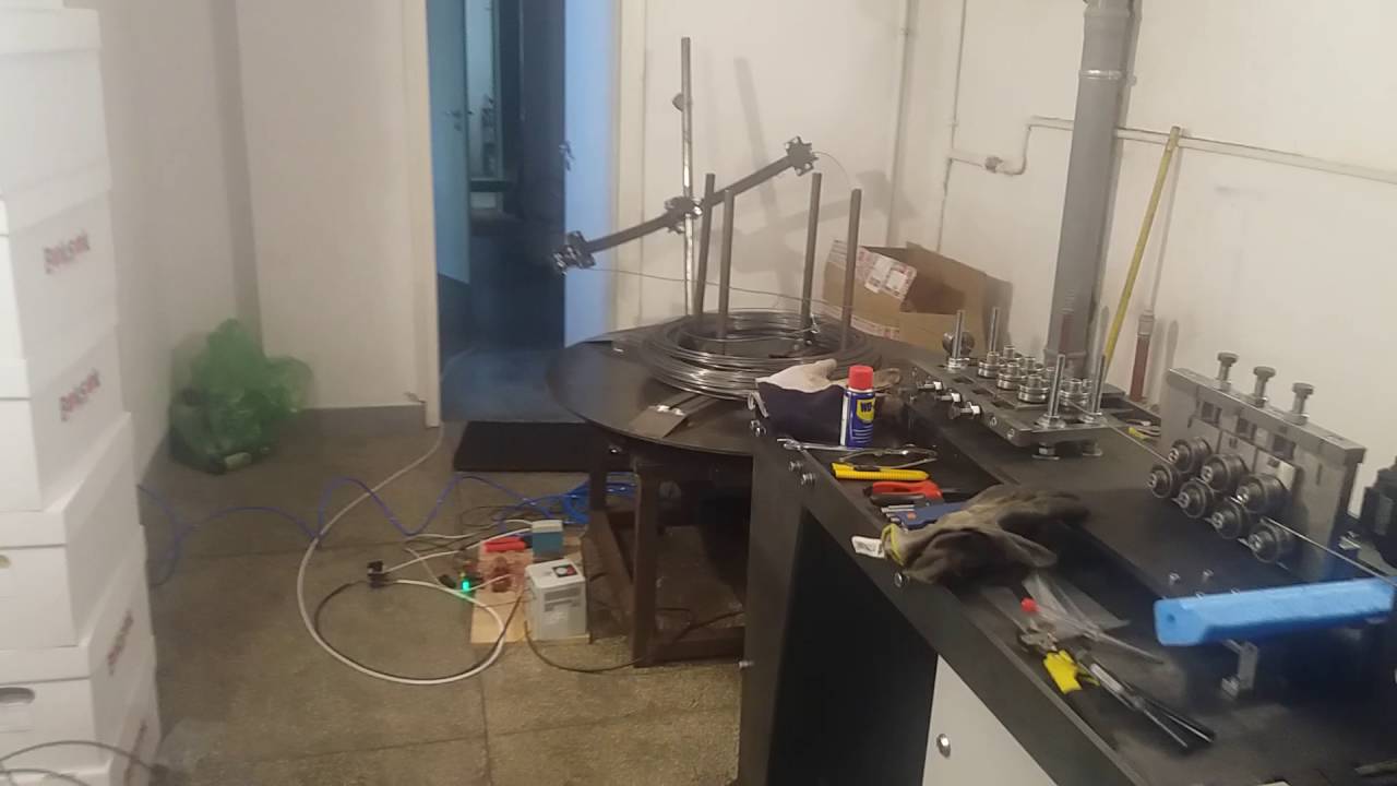 DIY Wire bender with decoiler - YouTube