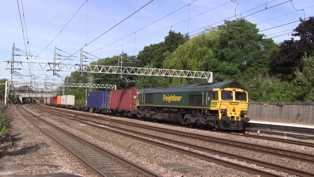 Freightliner Class 66 501 through Tamworth Station [4O49 ~ Crewe ...