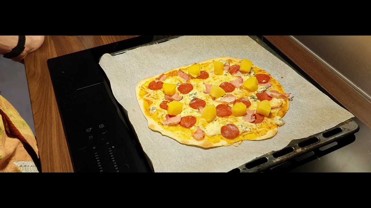 Pizza - YouTube