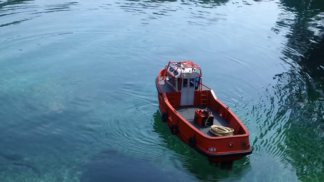 German line handling Tug at SF casting ponds 2017 - YouTube