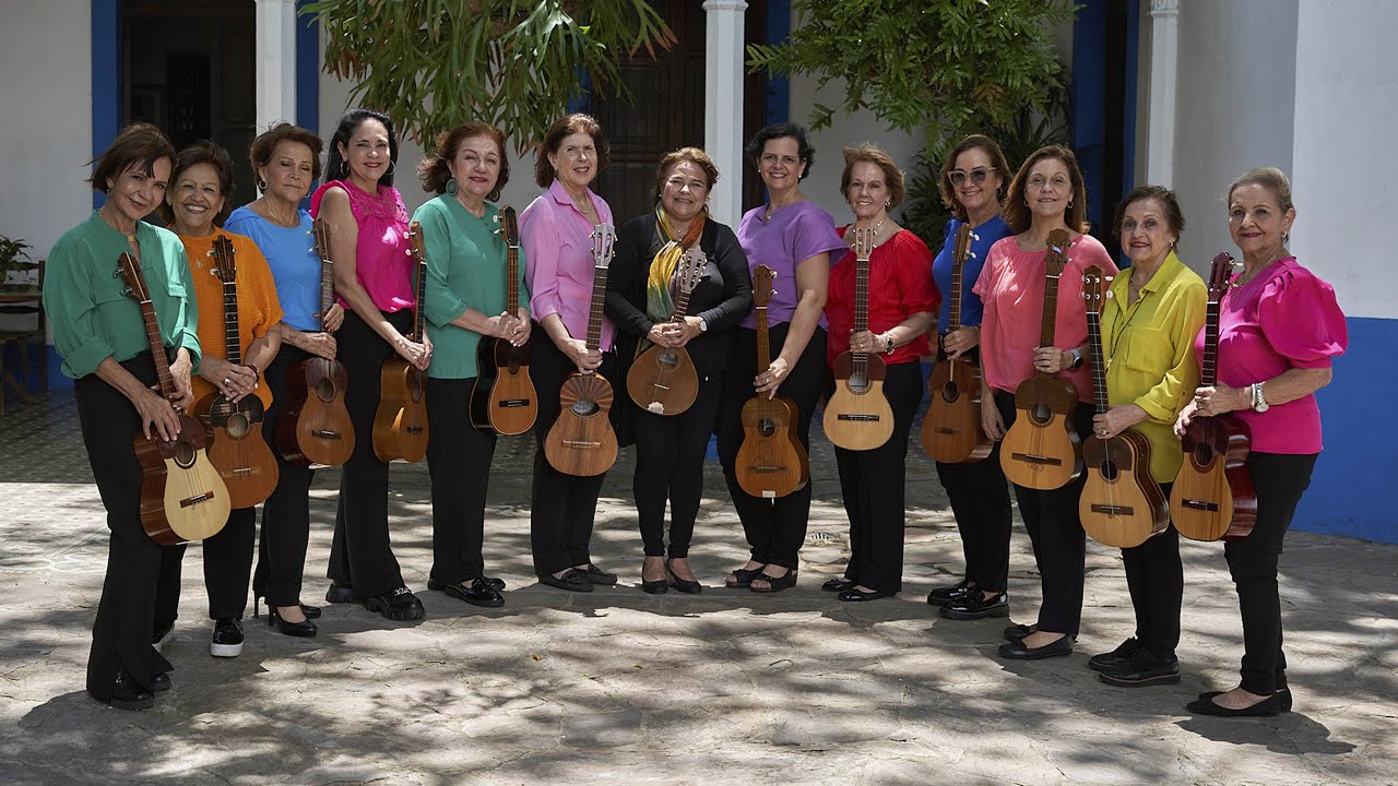 Viajera del Rio - Las Parranderas de Hoy - YouTube