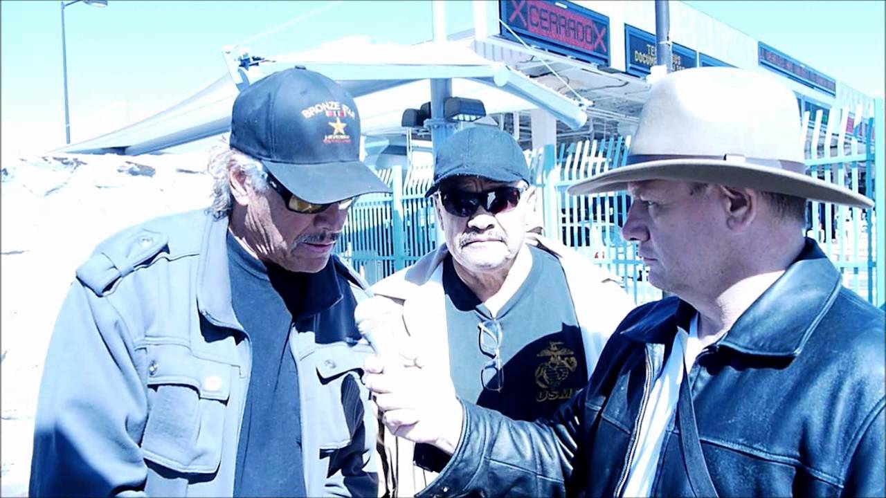 Tim Paynter interviews the Brothers Valenzuela about CADWALK 2012 - YouTube