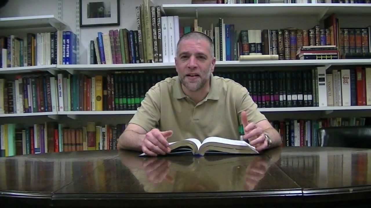 The Meaning of the Small Aleph: Rabbi Kogan on Parsha Vayikra - YouTube