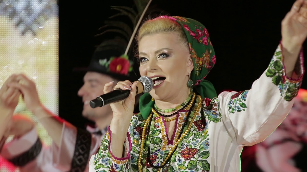Maria Iliuț și Crenguță de iederă - Bătuta de la Crasna - YouTube