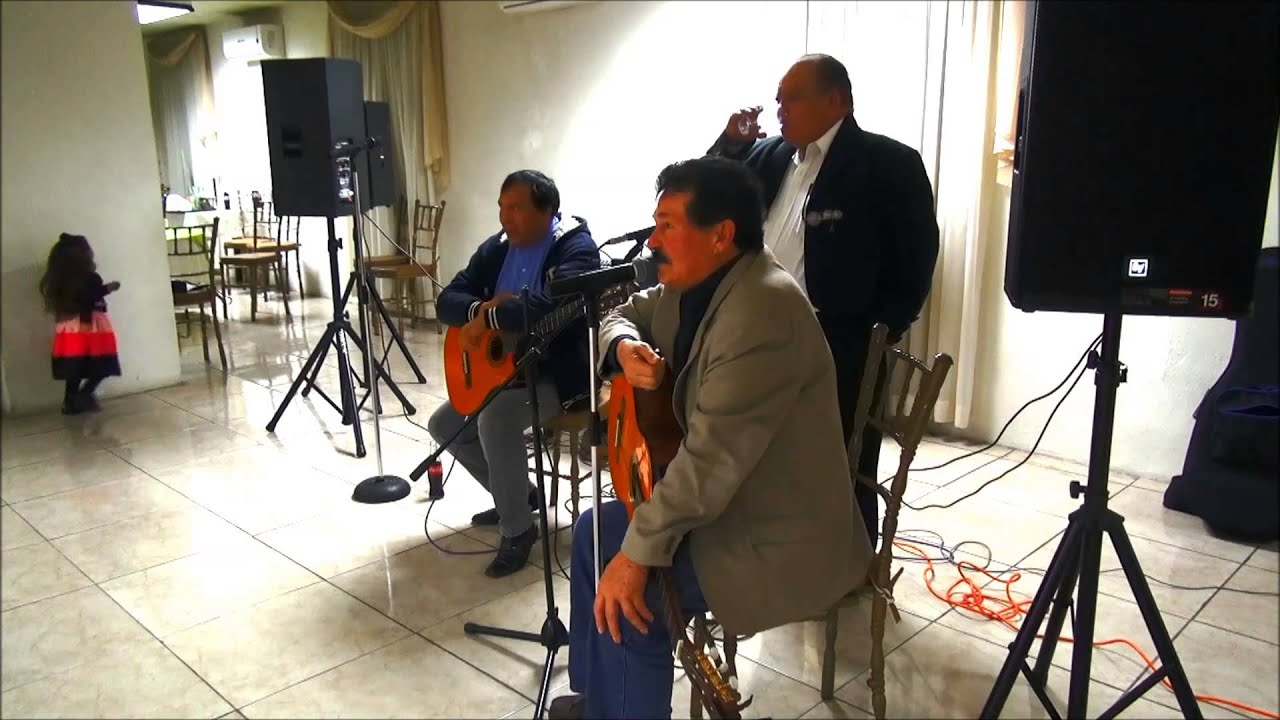 LUIS ELIZALDE.-CANTA Y LLORA EN EL "CUMPLE 69" DE MEMO SALDÍVAR. - YouTube