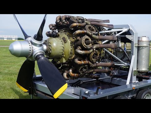 Big Old Bristol Hercules Engines COLD STARTING UP and COOL SOUND 2 ...