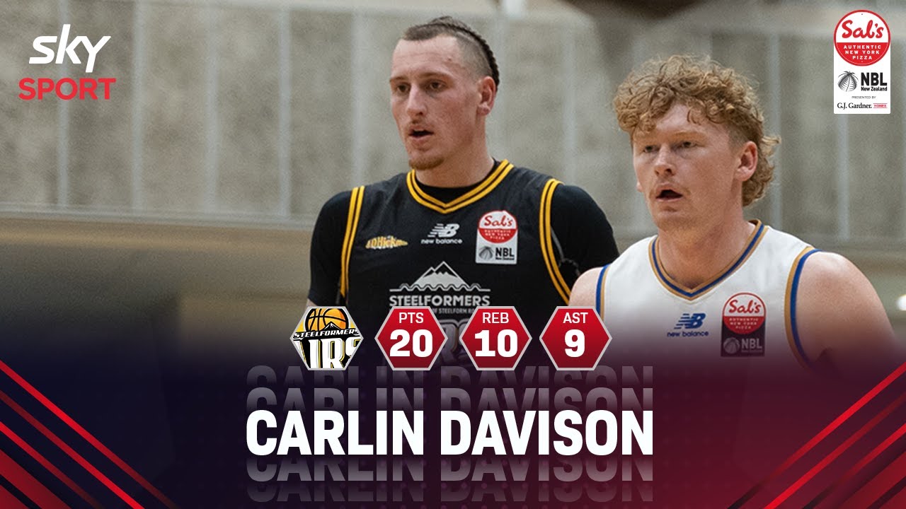 Carlin Davison 20-10-9 vs. Giants - YouTube