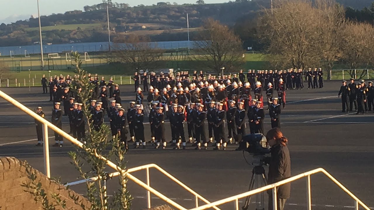 Cunningham 17 Passing Out Parade December 1st 2017 at HMS Raleigh - YouTube