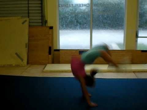 Girls Tumbling - YouTube