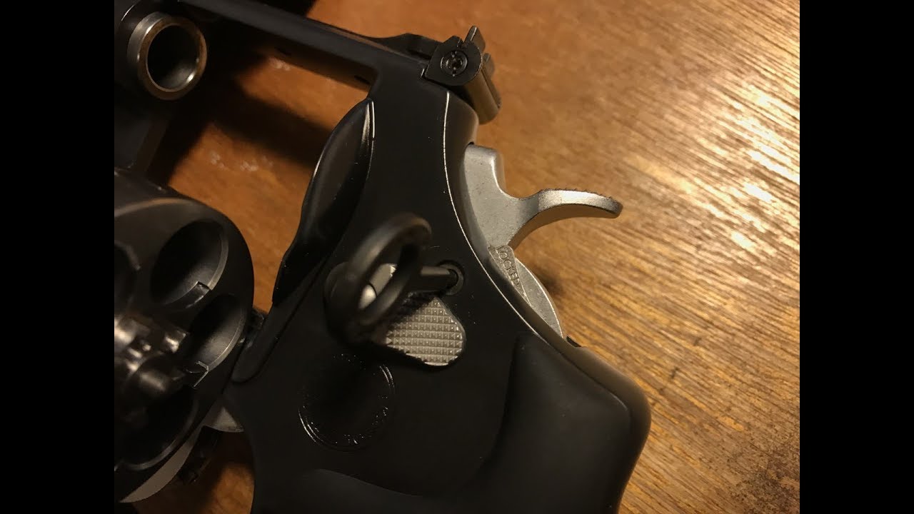 Smith & Wesson Revolver Internal Key Lock - .44 Magnum - YouTube