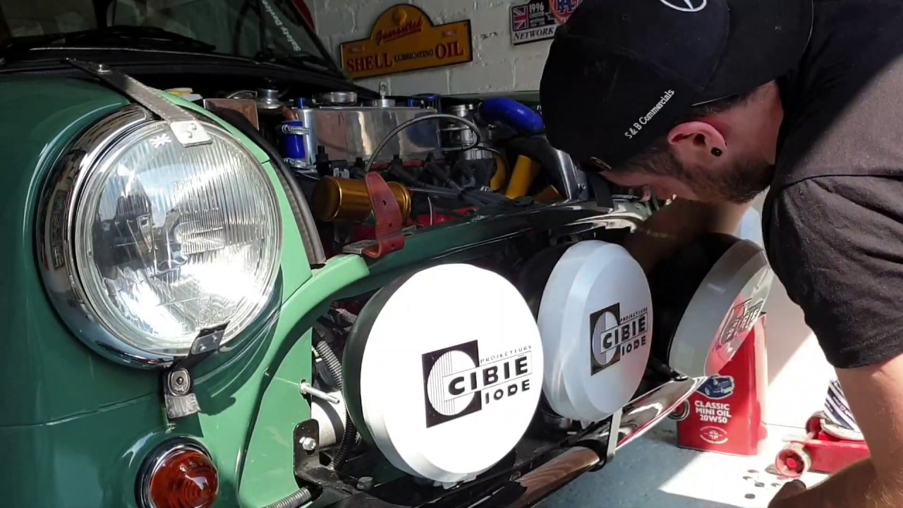 Classic mini oil change - YouTube