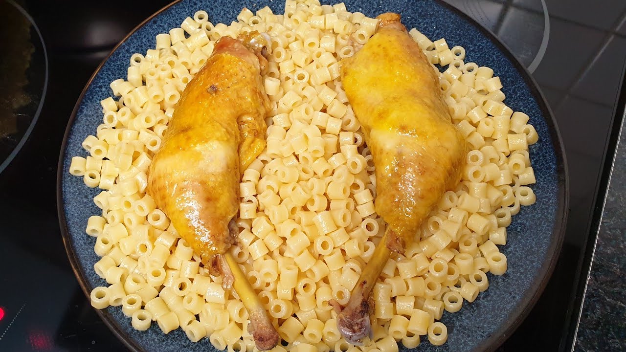 Pule me Makarona | Pasta with Chicken - YouTube