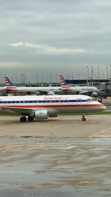 American Airlines Embraer E170 (N760MQ) with “American Eagle Retro ...