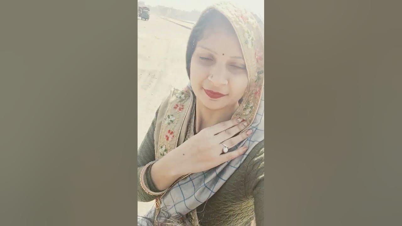 Sham bhi khoob Hai mahbuba #hindisong #love #song - YouTube