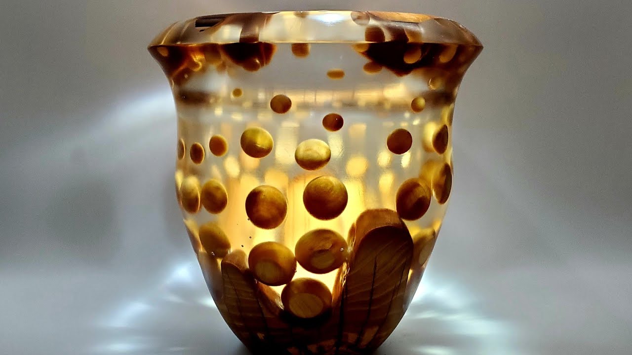 "Bubble wood" Birch wood, clear resin, carved and turned on the lathe ...