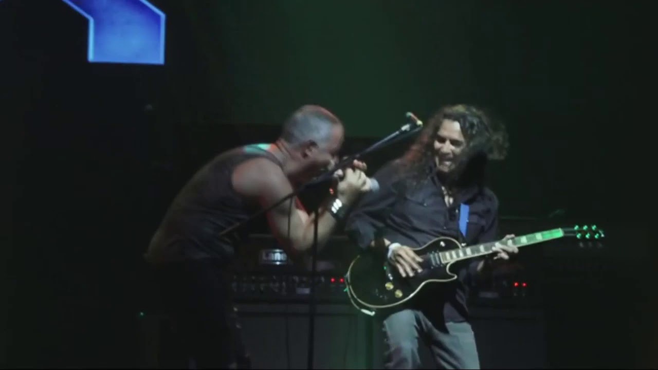 Track - Destino en vivo (Daniel Pesce) - YouTube