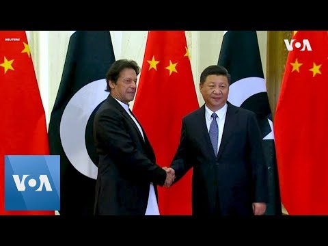 Pakistani PM Imran Khan Meets with Chinese President Xi Jinping