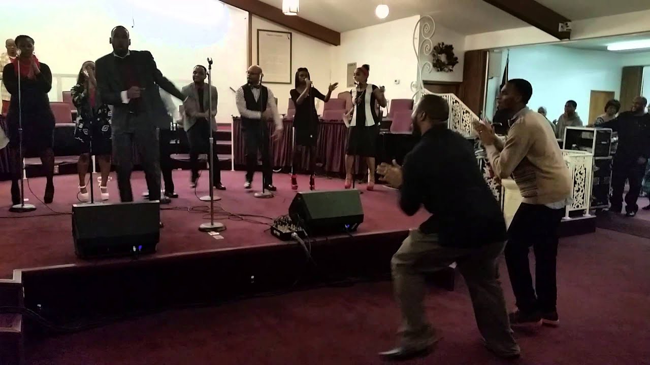 Quinton Elliott/Yet Praise/Yes he will - YouTube