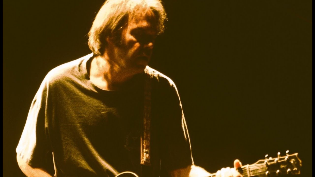 Neil Young & Crazy Horse - Half Moon Bay, CA, May 23, 1996 - YouTube