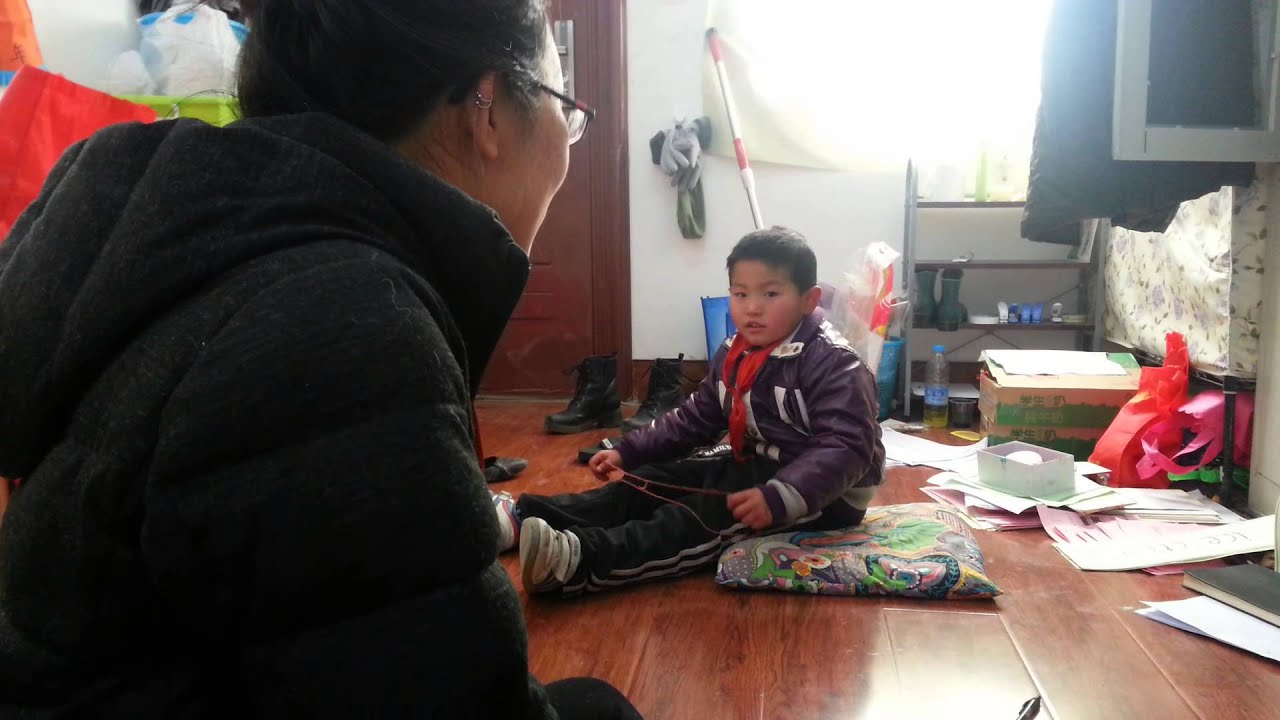 Wu YanHui sings with Miss Tina - YouTube