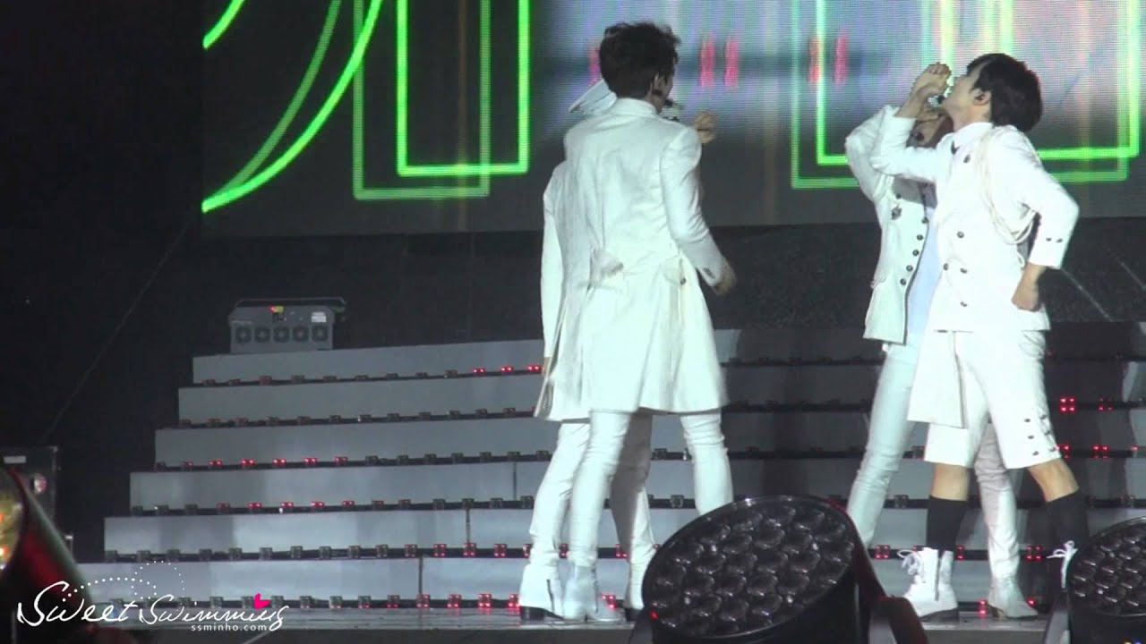 131006 SHINee Comeback Showcase _ Everybody Minho (full ver.) - YouTube