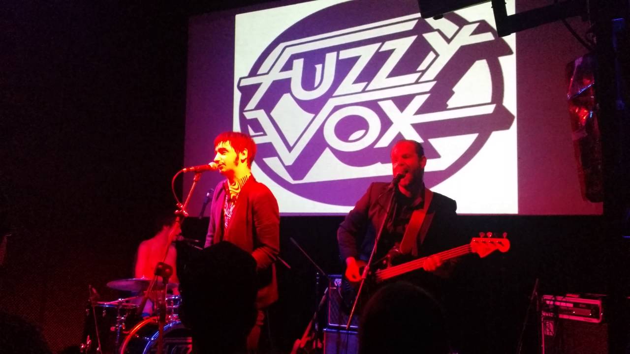 Fuzzy Vox - Easy Street - live @ Blah Blah 25/07/2016 - YouTube
