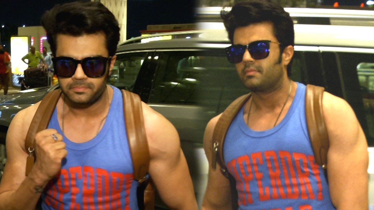 Manish Paul Flaunts His Ripped BODY At The Airport - YouTube
