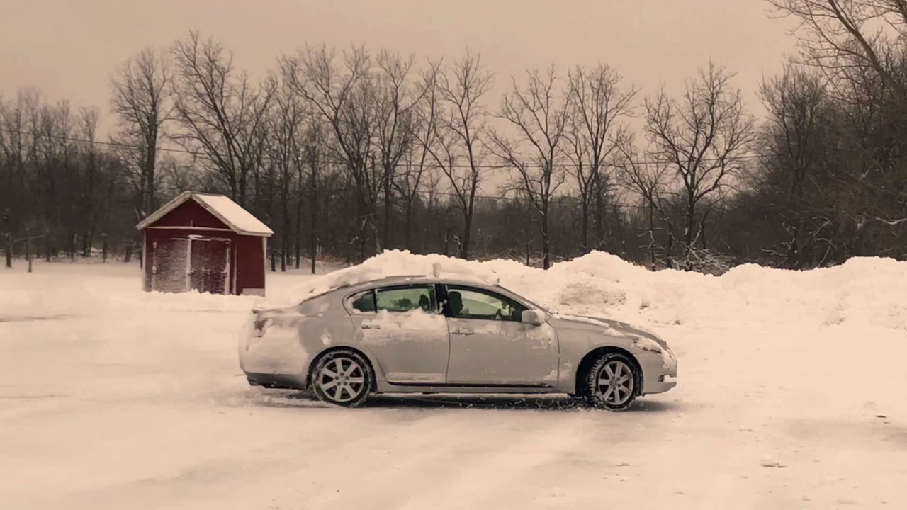 Lexus GS 300 drifting in snow - YouTube