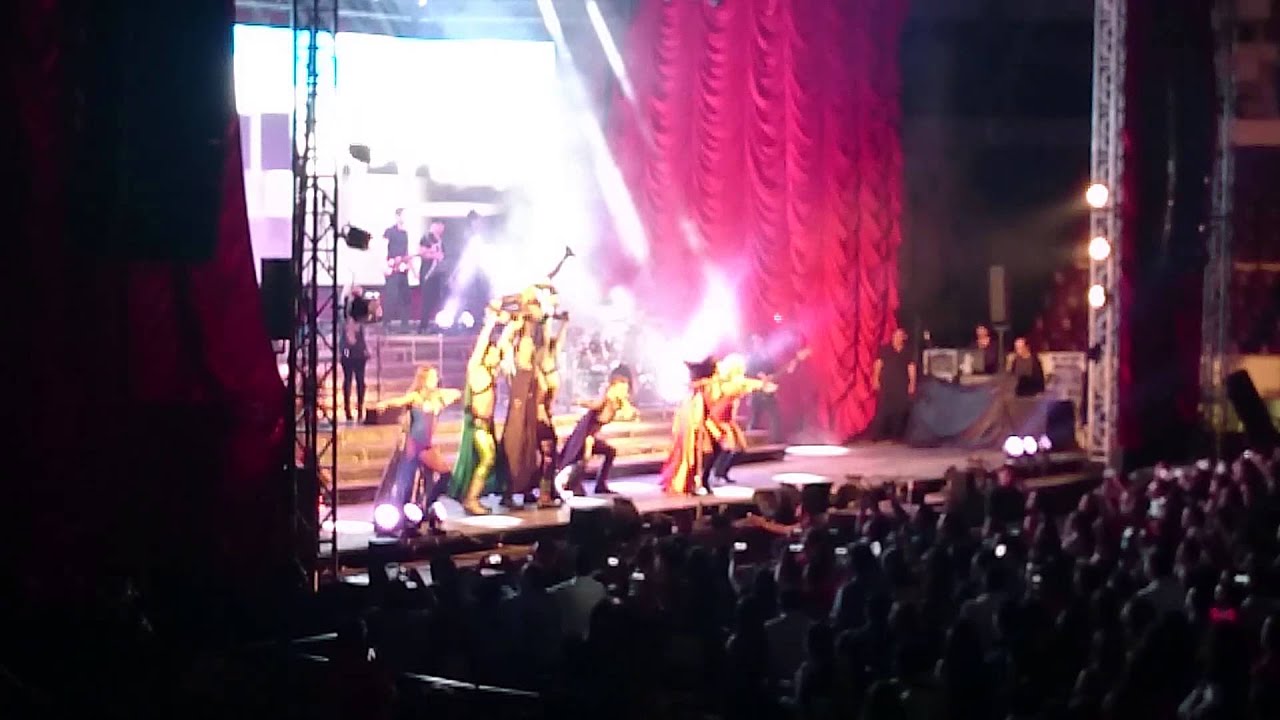 Gloria Trevi - Mujer maravilla. El Domo SLP 2015 - YouTube