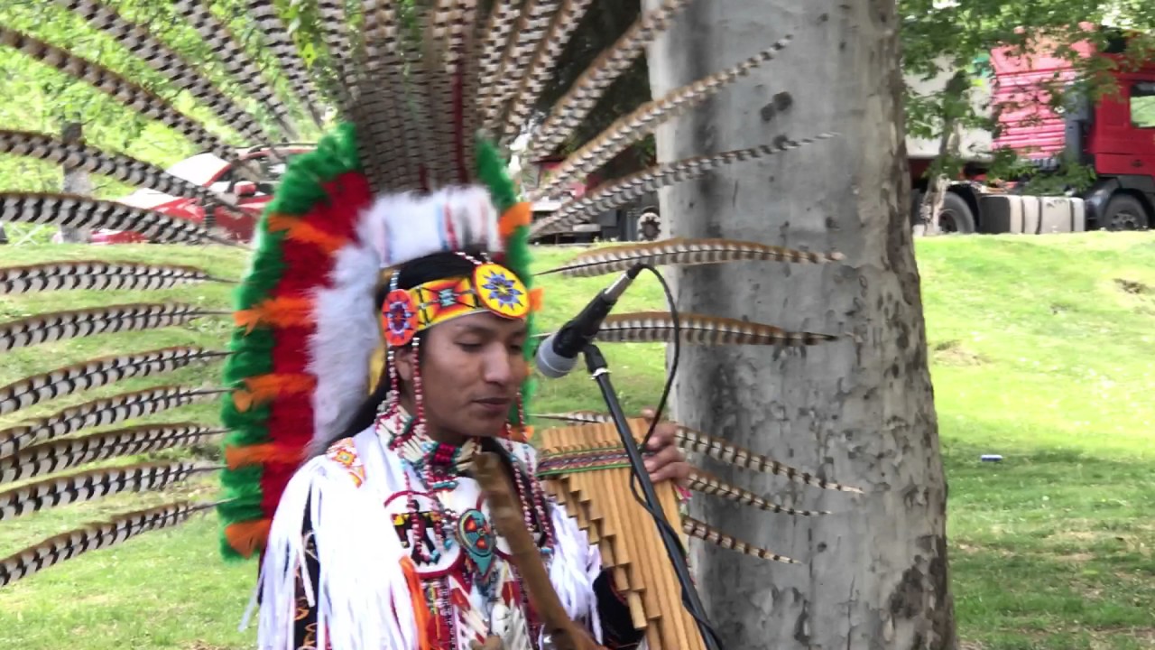 Hector Loza Music from Ecuador - YouTube