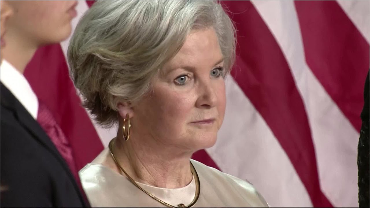 'The Ice Maiden': Trump picks Susie Wiles as first female WH chief of ...