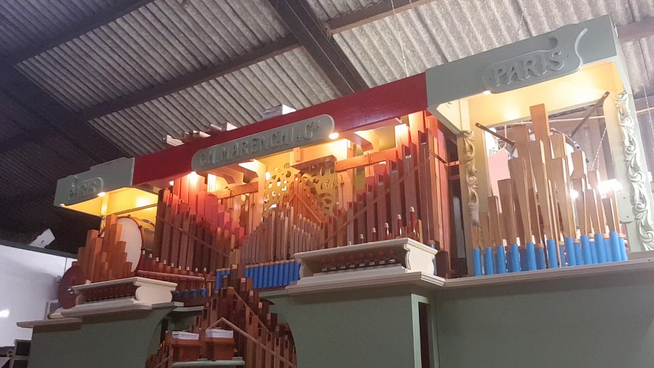 89 key Marenghi fair organ. - YouTube