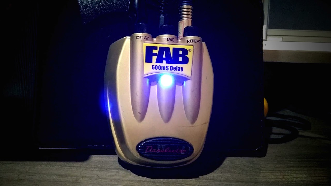 Soundtest Review Pedal Danelectro FAB 600mS Delay - YouTube