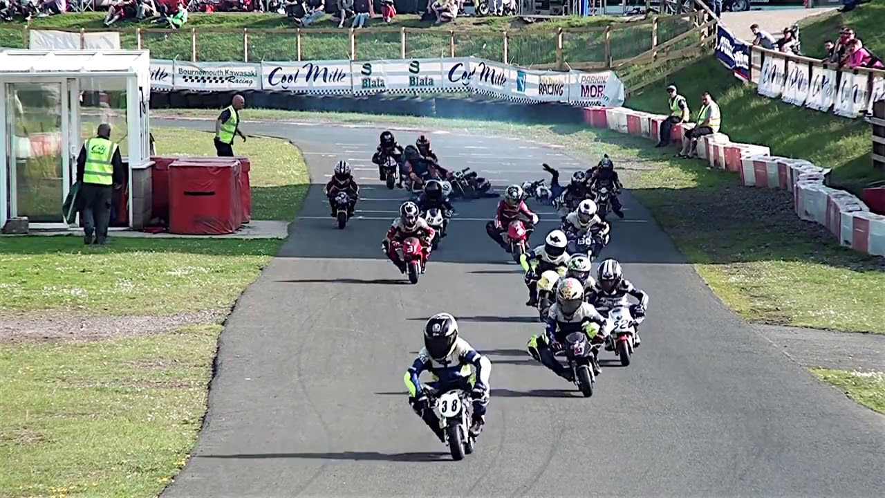 Kids Racing Bikes in Dramatic Re-Start to British Championship Race ...