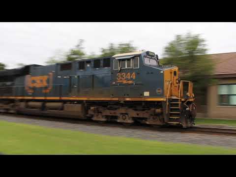 csx m326 with a rear dpu and horn salute in holland Michigan with @railfanlandon3670 - YouTube