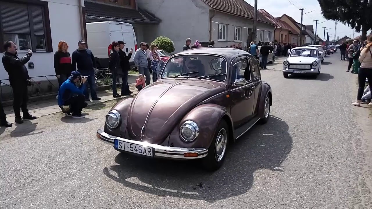 Veterány autá / veterans cars Škoda, Lada, Mercedes, Corvette, Fiat ...
