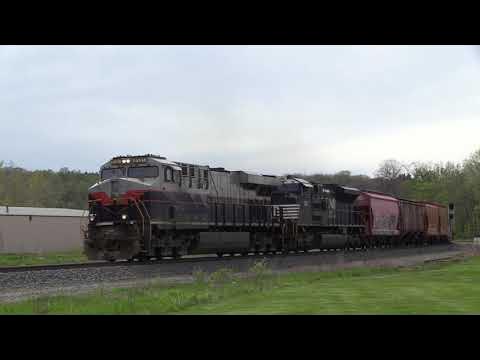 Railfanning Ex CNW Power On CSX K648 & NS COG 8101 On Train 36T 11 5/7/2018 & 5/11/2018 - YouTube