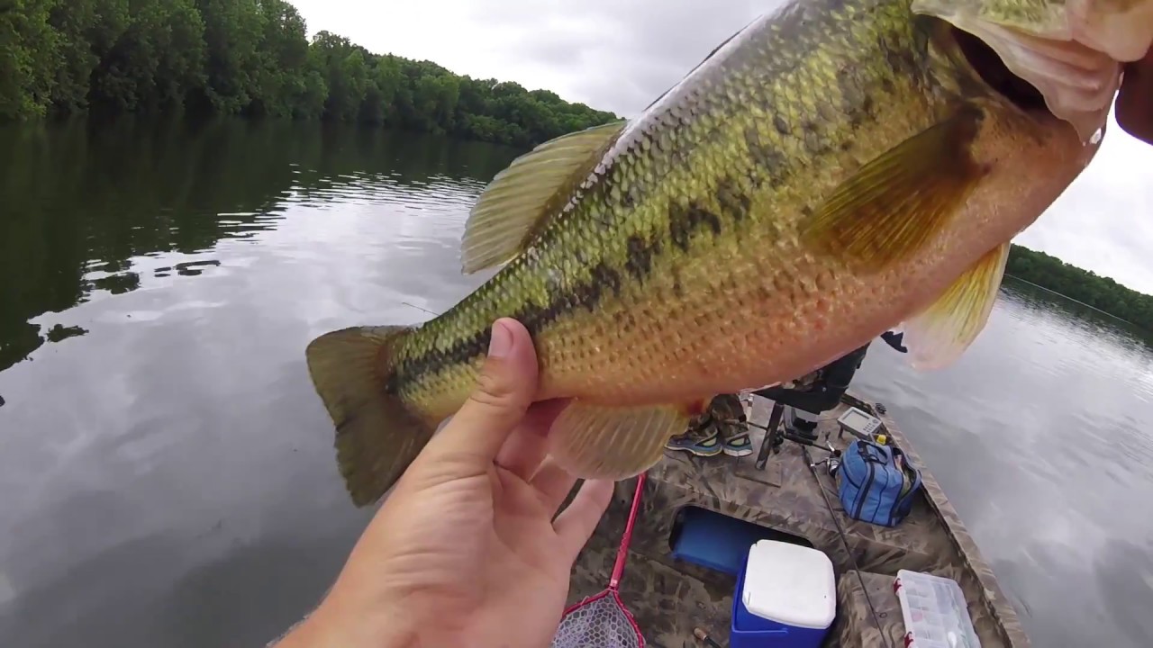Bass Fishing Before a Thunderstorm||Almost Struck By Lightning|| - YouTube