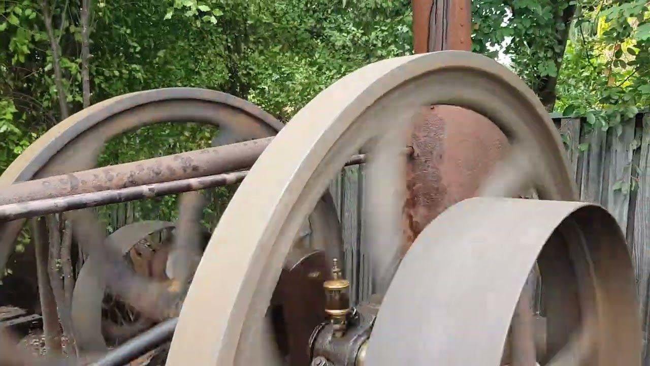 Coulson Simplex oil engine 12?14 hp circa 1900 - YouTube