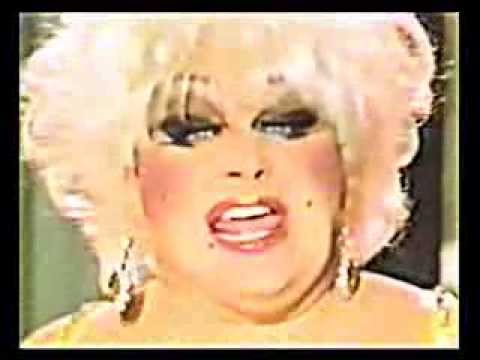 Fangoria Supertravesti cover Nancys Rubias Subtítulos ESP